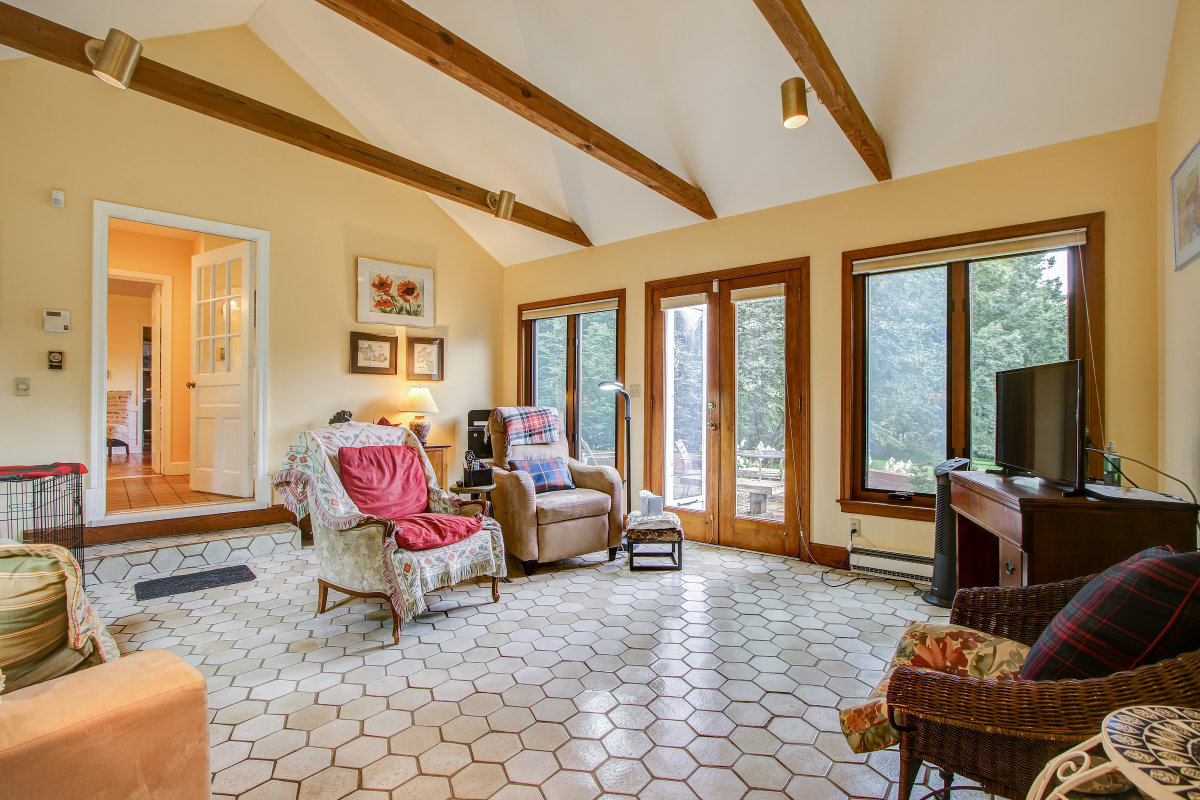 24020 Laytonsville Road, Gaithersburg, Maryland 20882