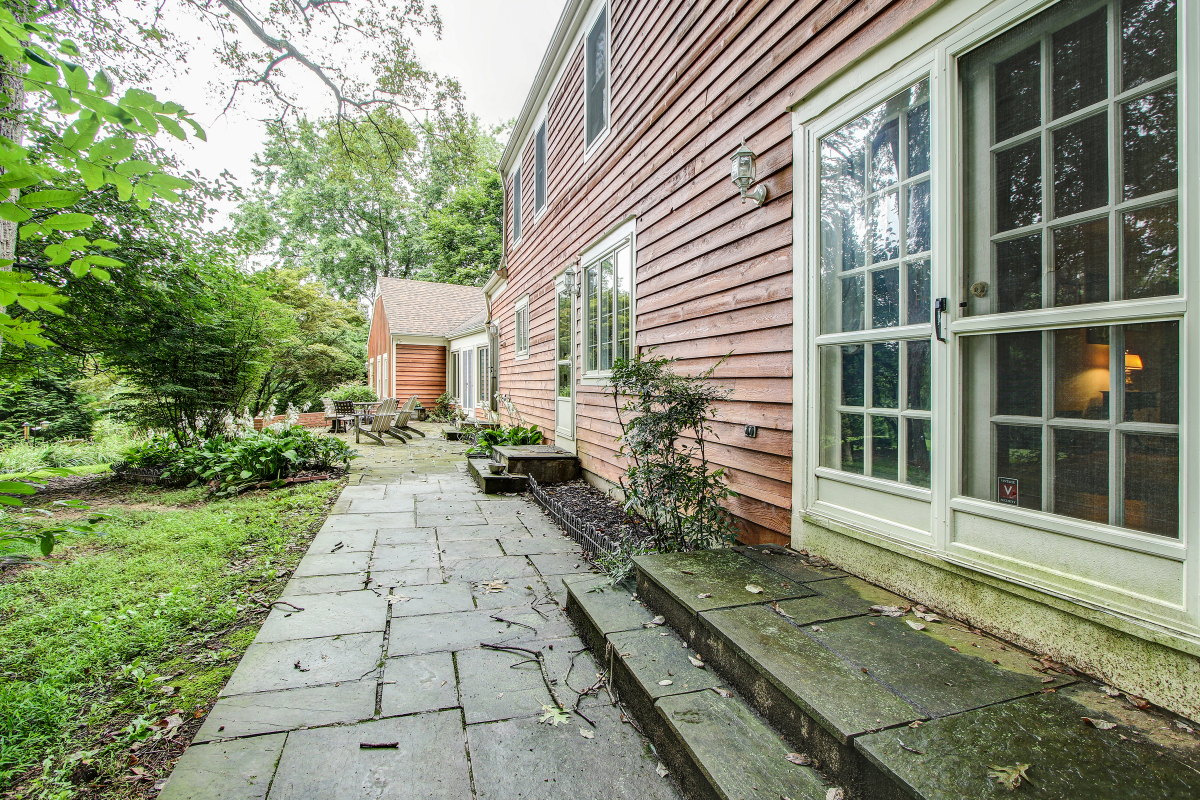 24020 Laytonsville Road, Gaithersburg, Maryland 20882