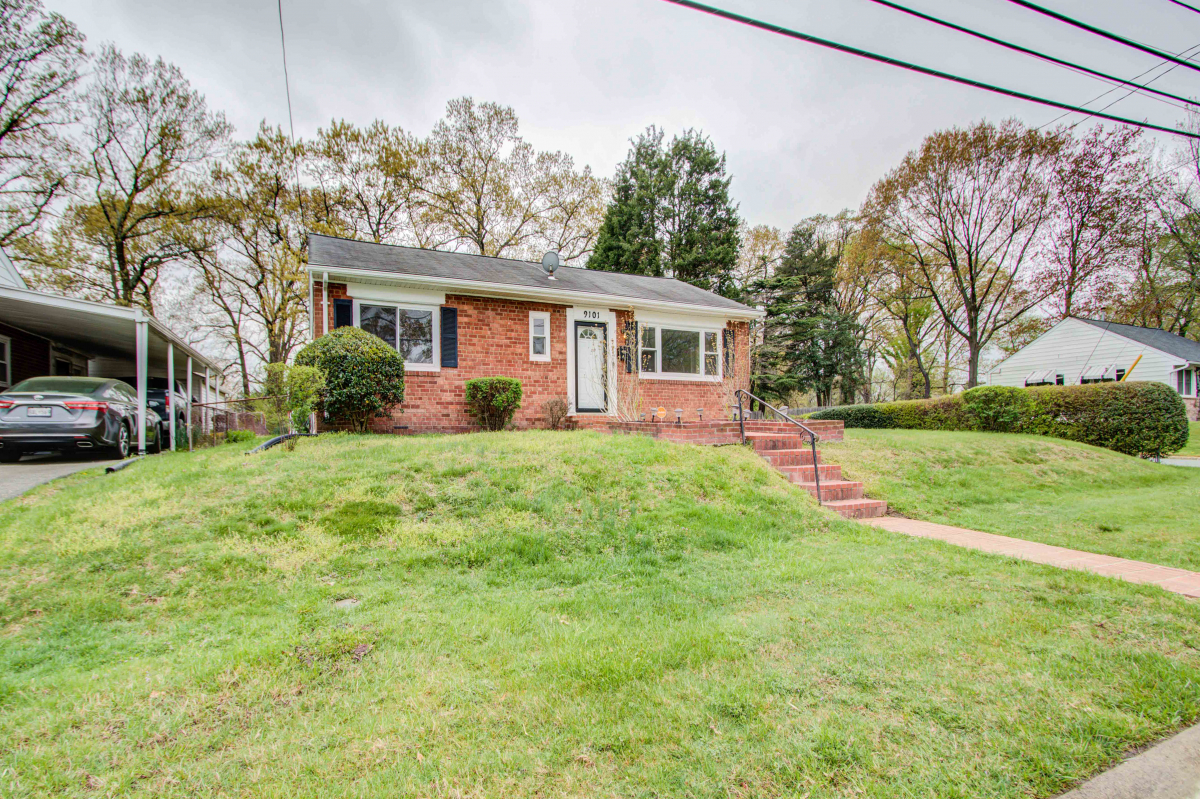 9101 Taylor St , Springdale, Maryland 20774