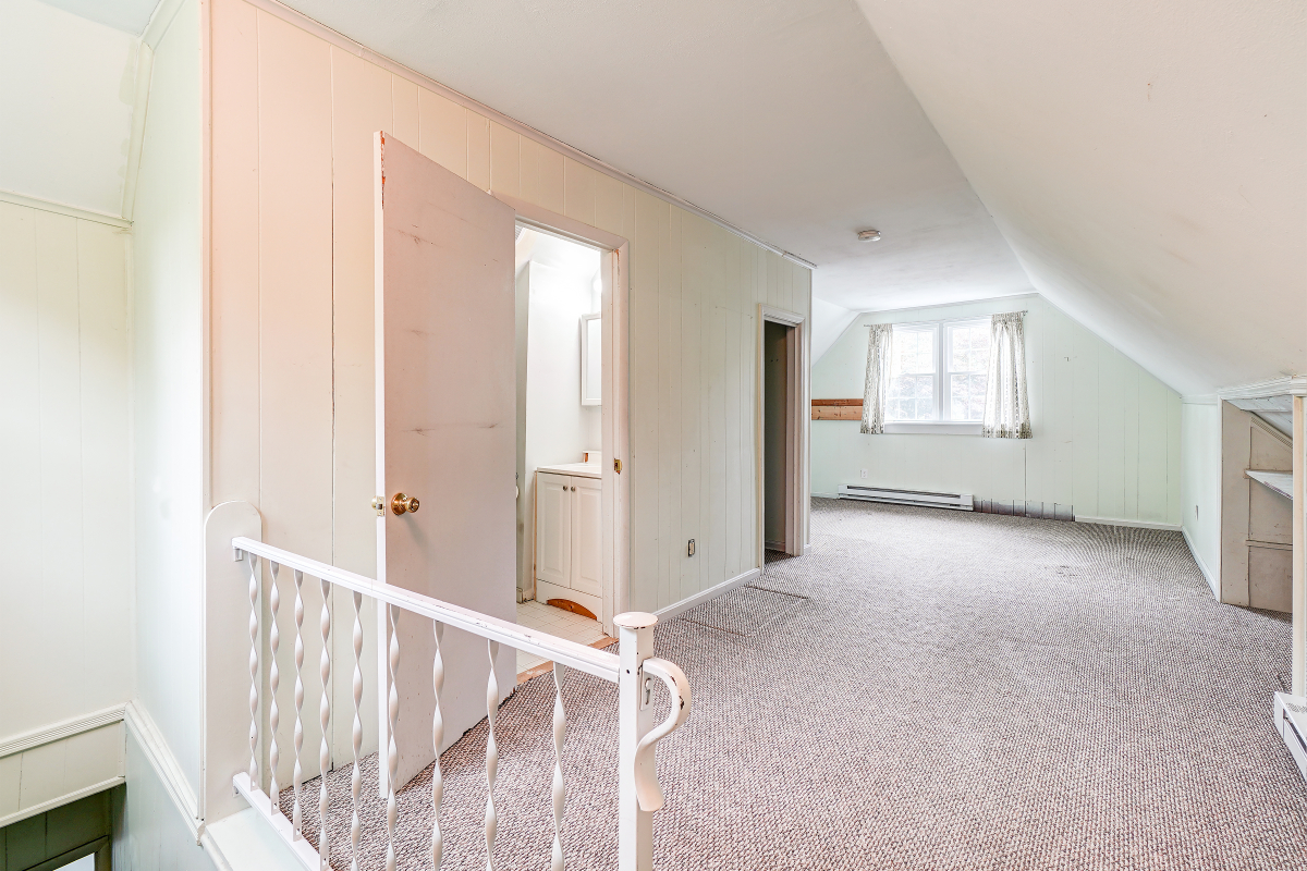 8903 Hooes Road, Lorton, Virginia 22079